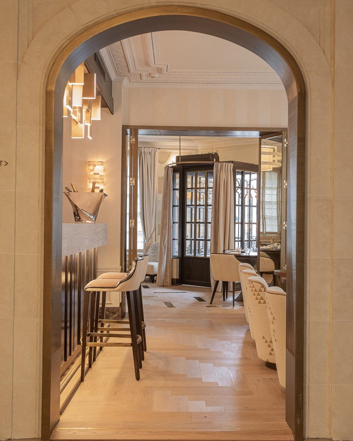 Elysia – Luxury Romantic Hotel in Paris | Domus Selecta